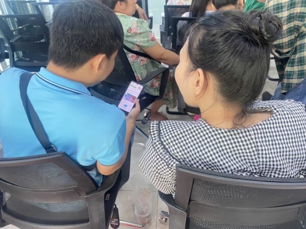 A New App Teaches Parents To Care for Babies - Lazo Magazine